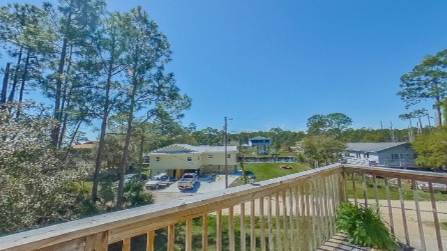 8 Shoreline Dr